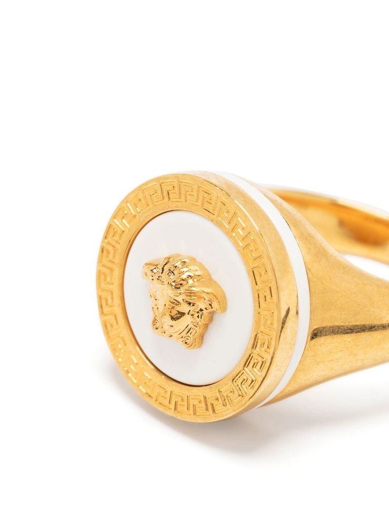 Ring with Medusa